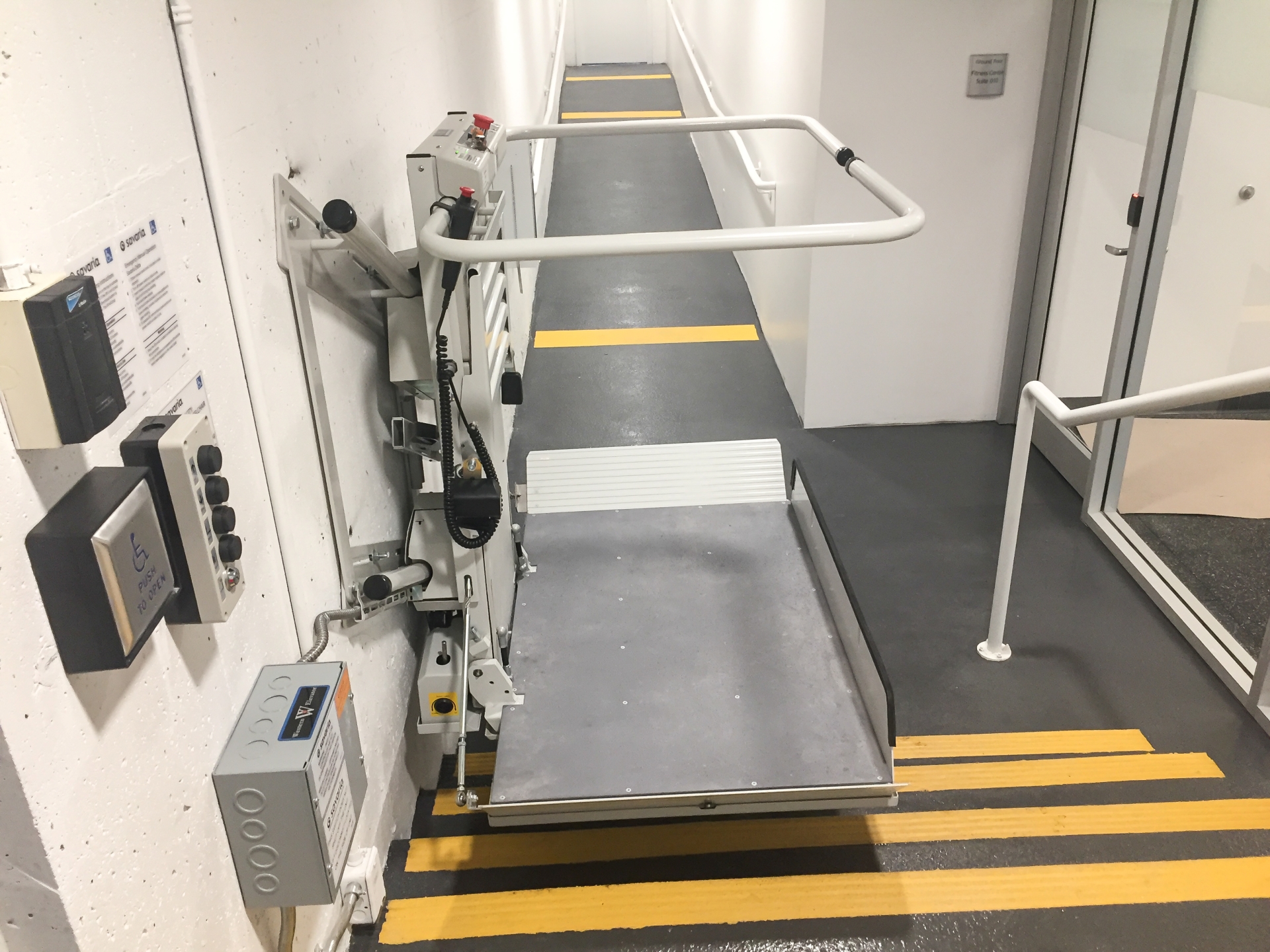 Inclined & Vertical Platform Lifts BC | Western Elevator